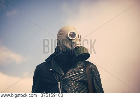 Close . Casual Guy Gas Image & Photo (Free Trial) | Bigstock