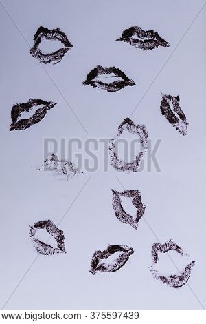 Lipstick Mark Images, Illustrations & Vectors (Free) - Bigstock