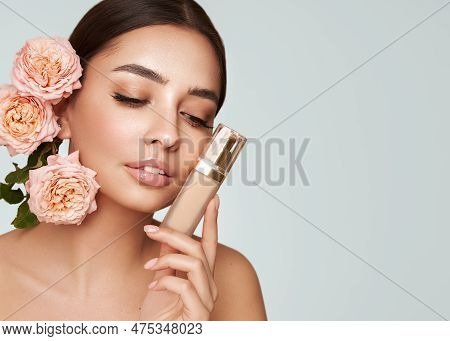 Ibb美女 图片、插图和矢量图（免费） - Bigstock