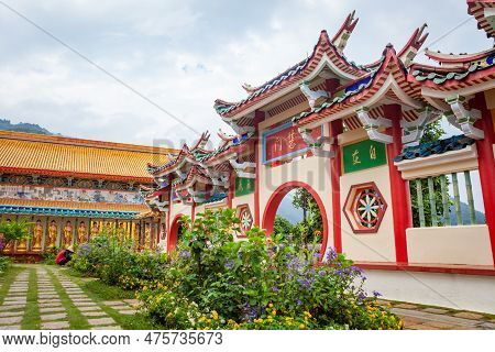 Buddhist Temple Image & Photo (Free Trial) | Bigstock