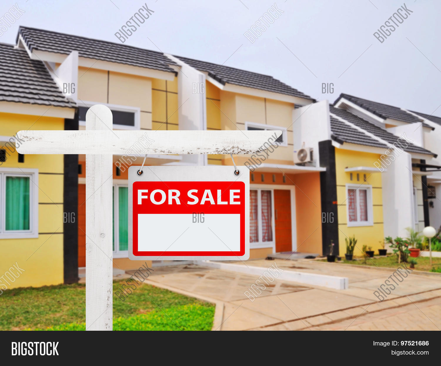 House Sale Board House Image & Photo (Free Trial) | Bigstock