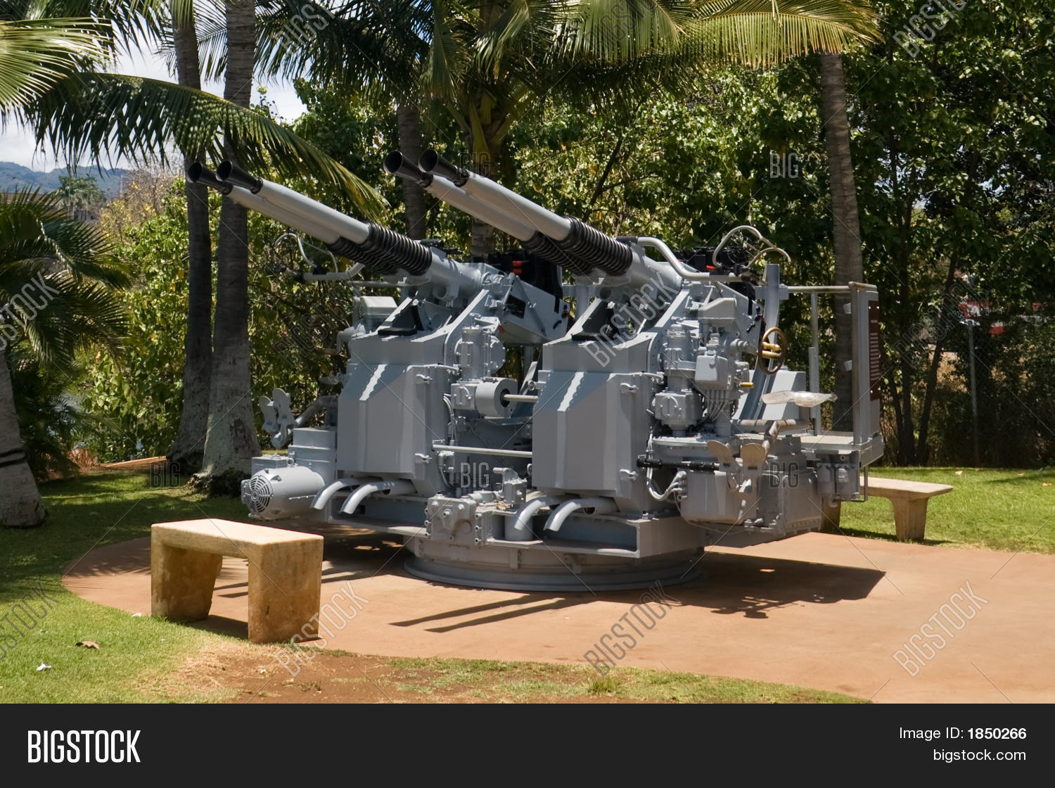 40 Mm Quad Gun Image & Photo (Free Trial) | Bigstock