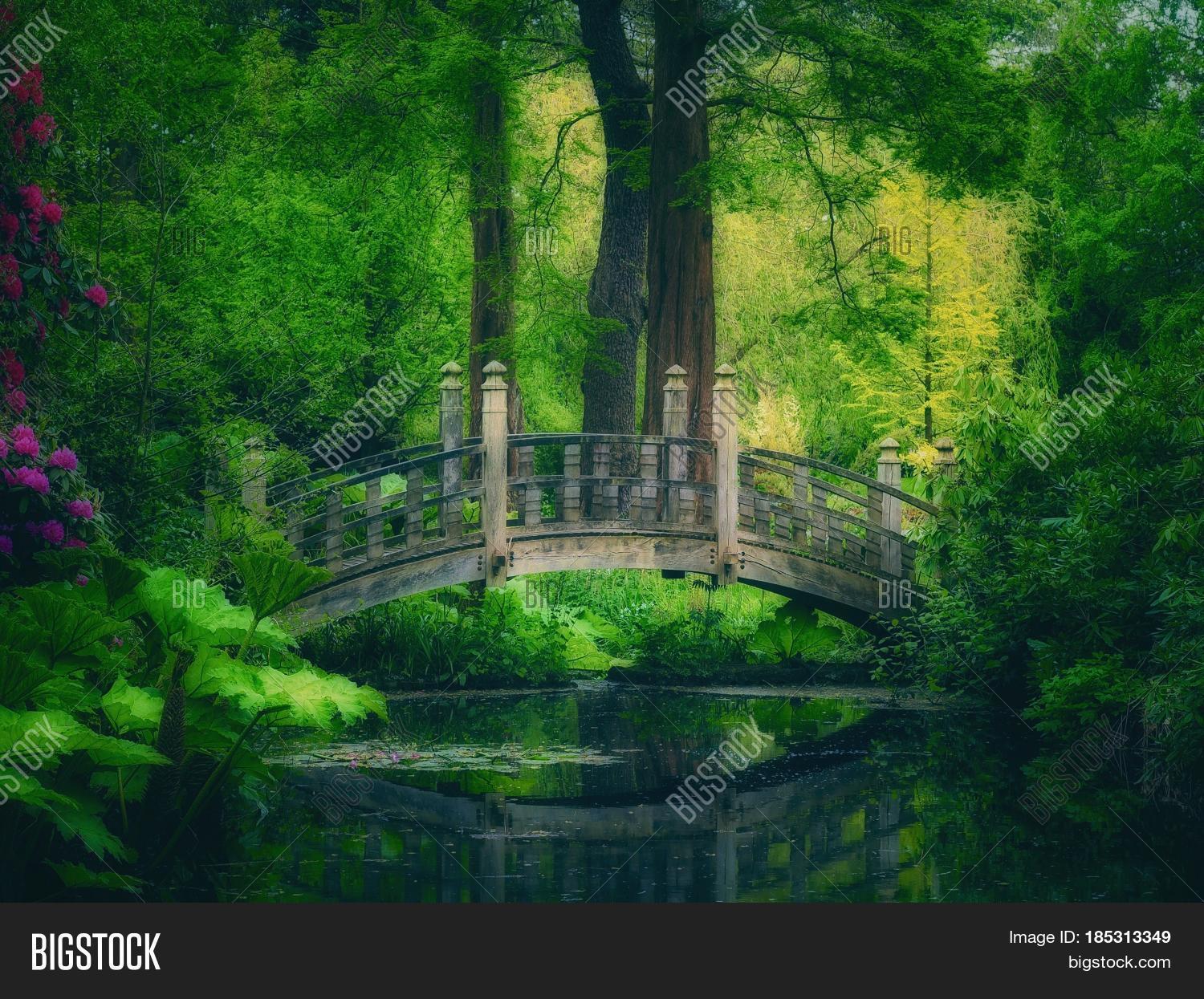 Japanese Style Bridge Image & Photo (Free Trial) | Bigstock