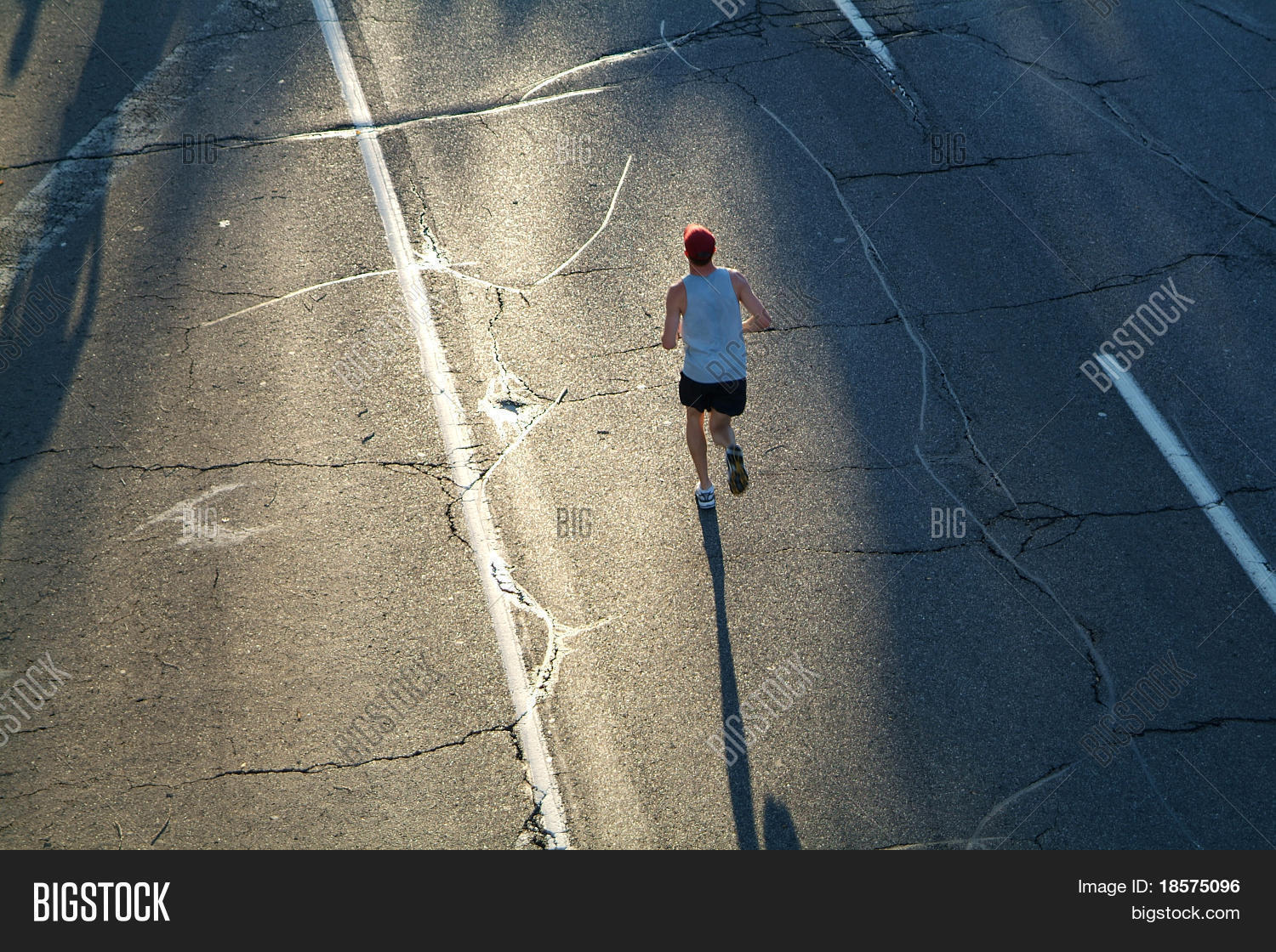 Lone Marathon Runner Image & Photo (Free Trial) | Bigstock