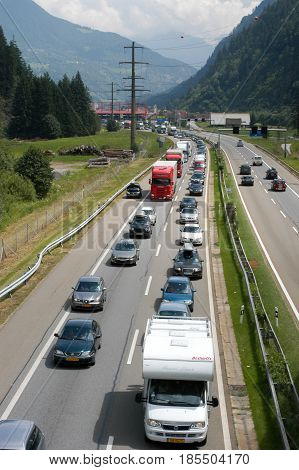 Vehicles Waiting Line Image & Photo (Free Trial) | Bigstock