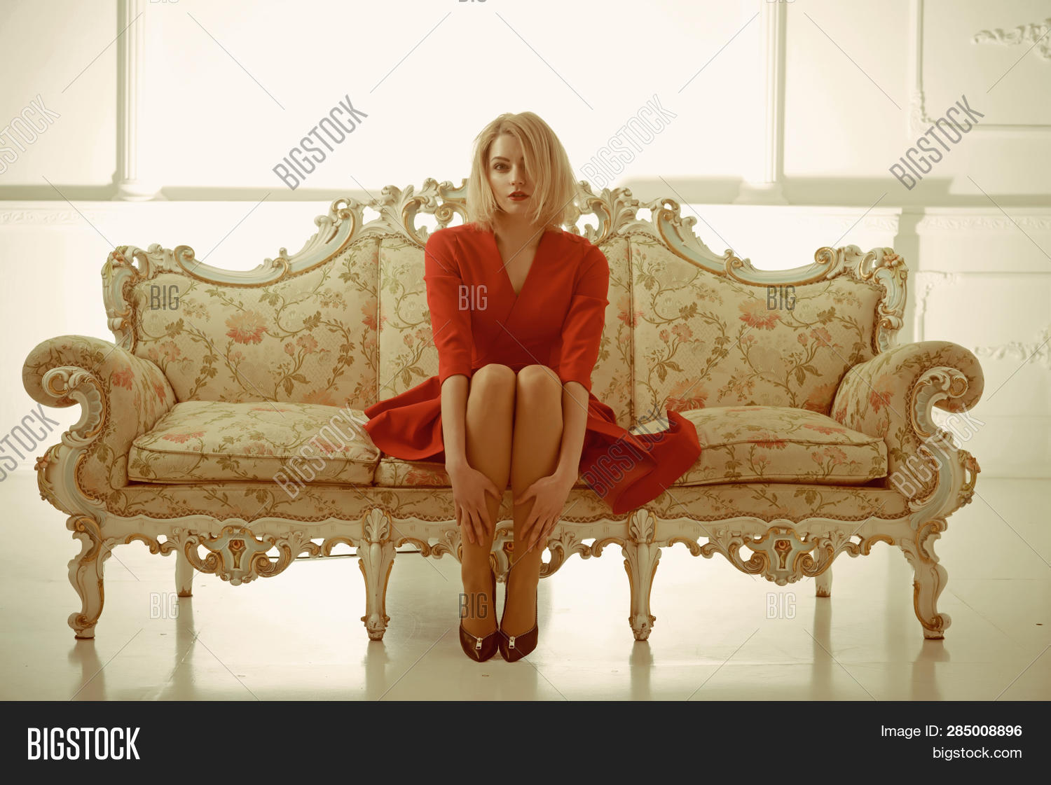 Hostess Woman Welcome Image & Photo (Free Trial) | Bigstock