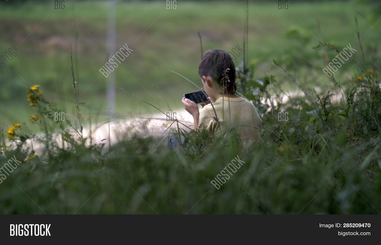 Boy Hiding Playing Image & Photo (Free Trial) | Bigstock