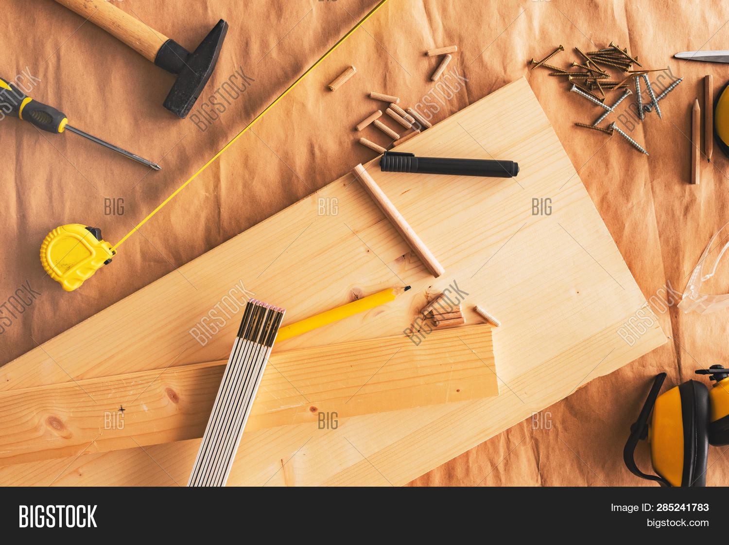 Pencil On Woodwork Image & Photo (Free Trial) | Bigstock