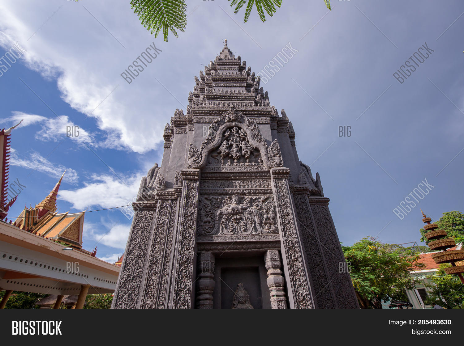 Wat Preah Prom Rath, Image & Photo (Free Trial) | Bigstock