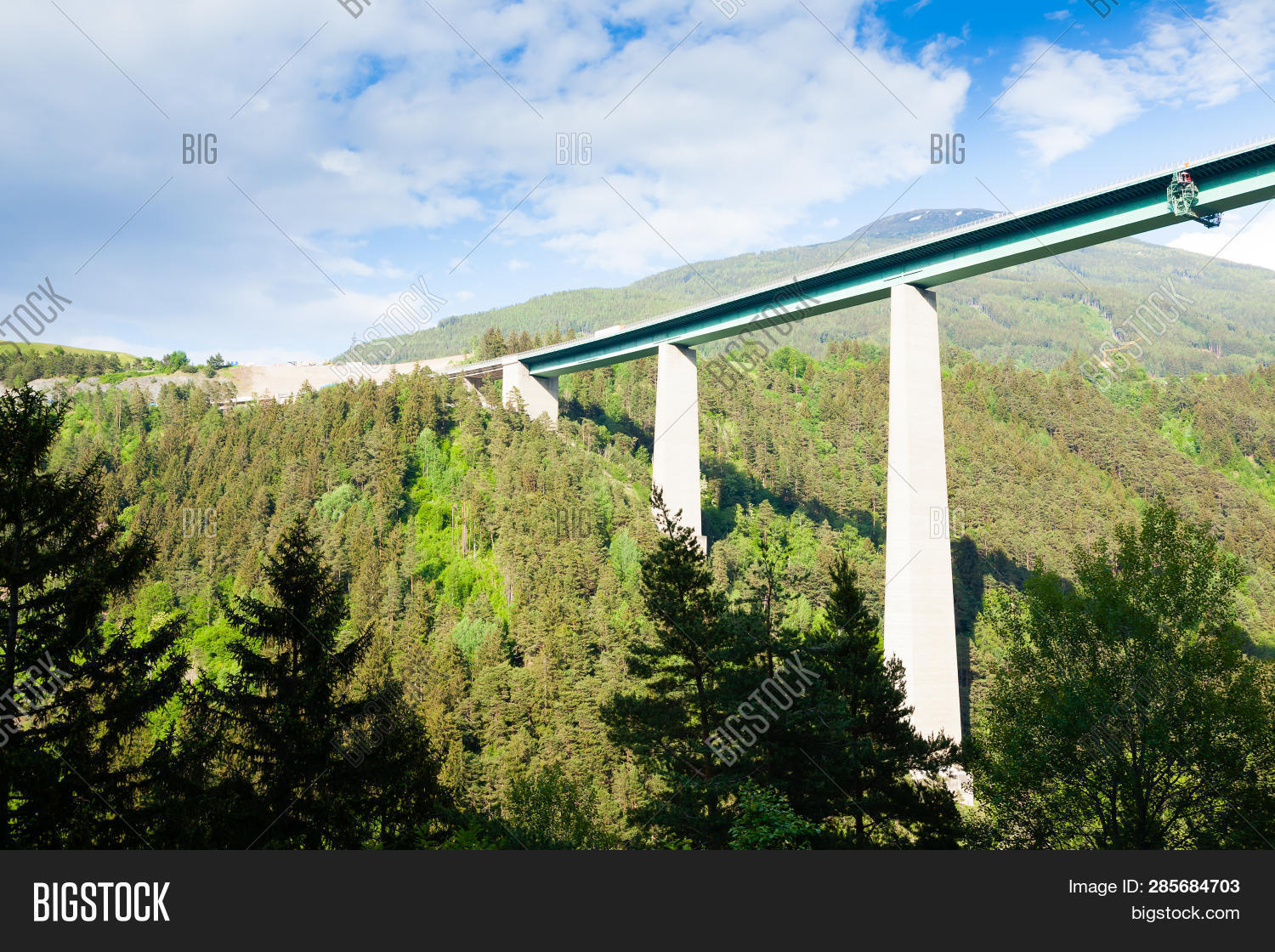 Imagen y foto Europa Bridge Near (prueba gratis) | Bigstock