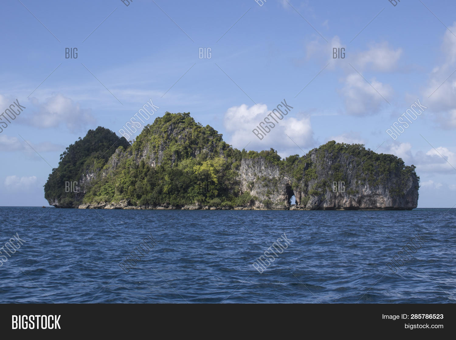 Rock Island Micronesia Image & Photo (Free Trial) | Bigstock