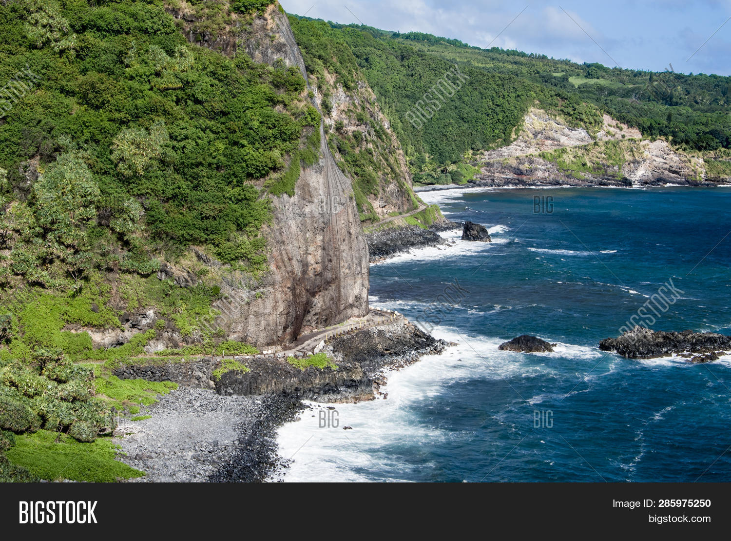 Maui Cliff Road: Image & Photo (Free Trial) | Bigstock