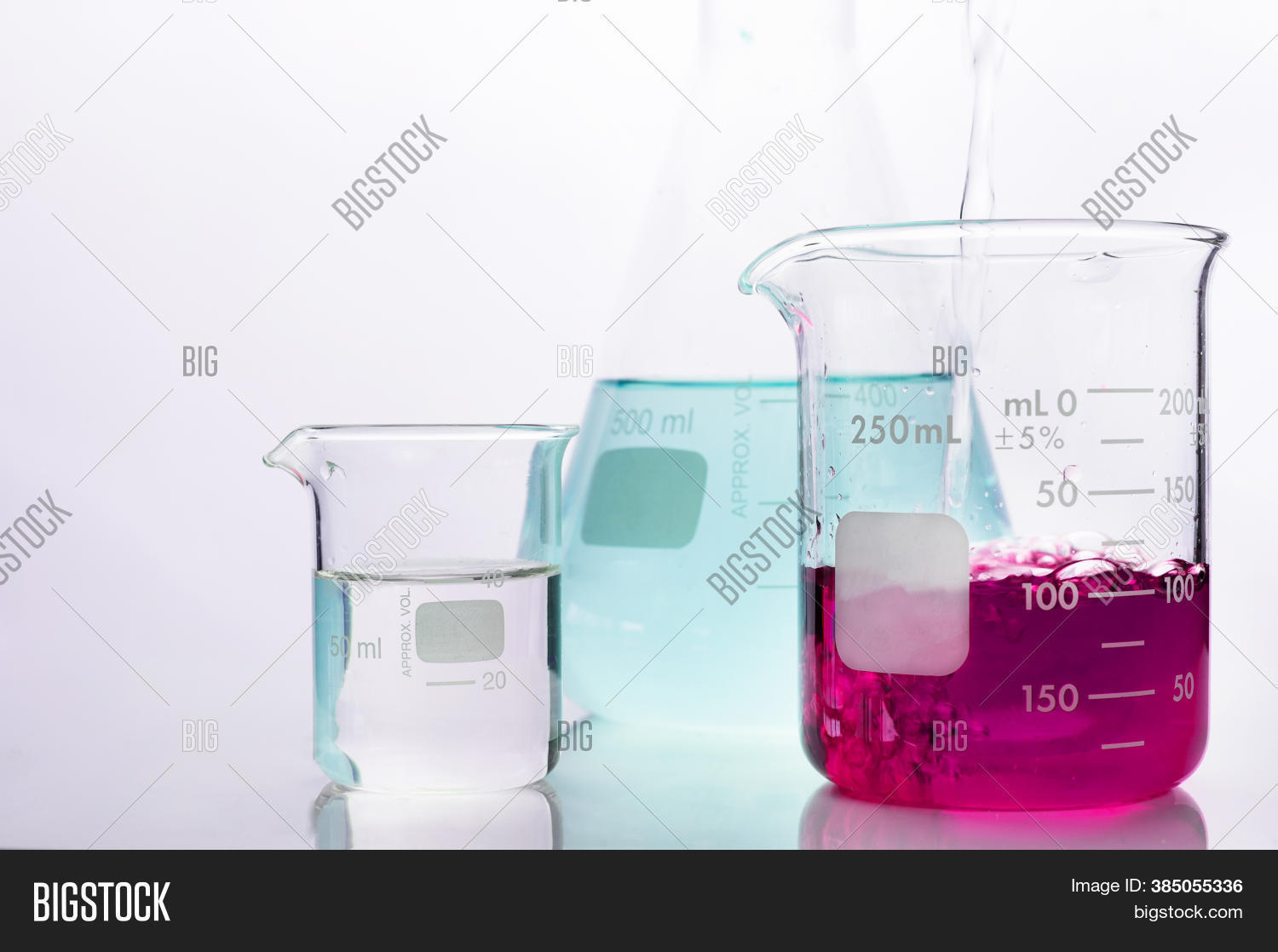 Pouring Water Beaker Image & Photo (Free Trial) | Bigstock
