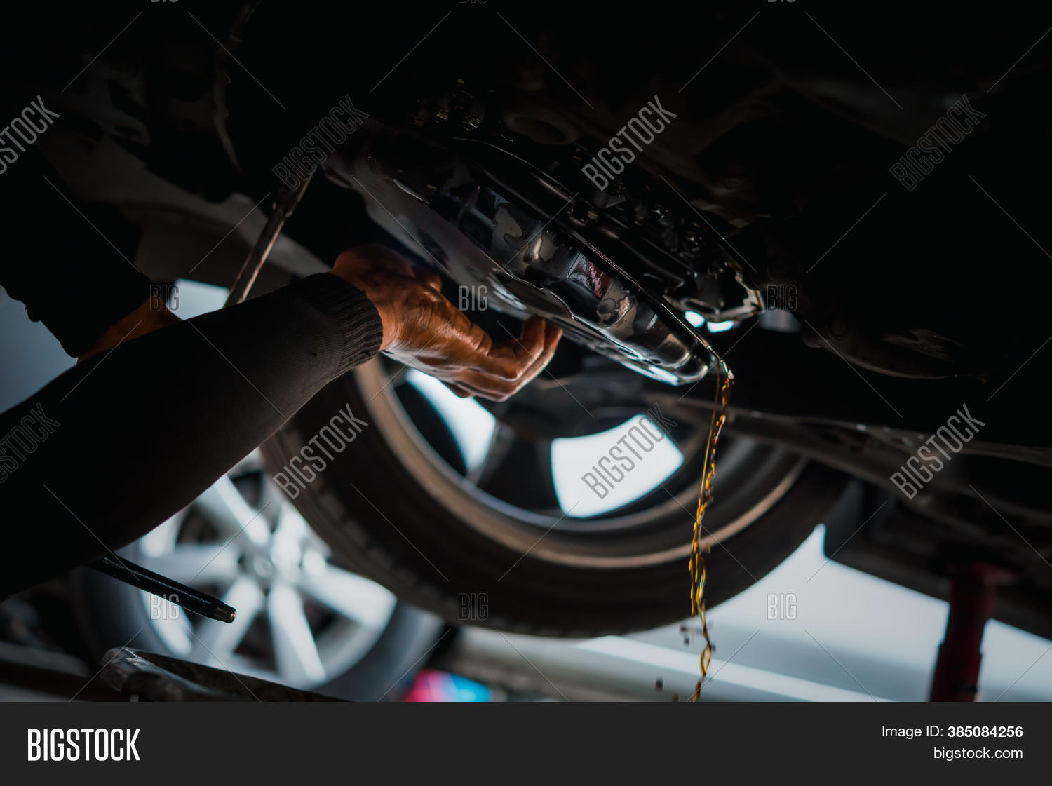 Car Mechanic Drain Old Image & Photo (Free Trial) | Bigstock