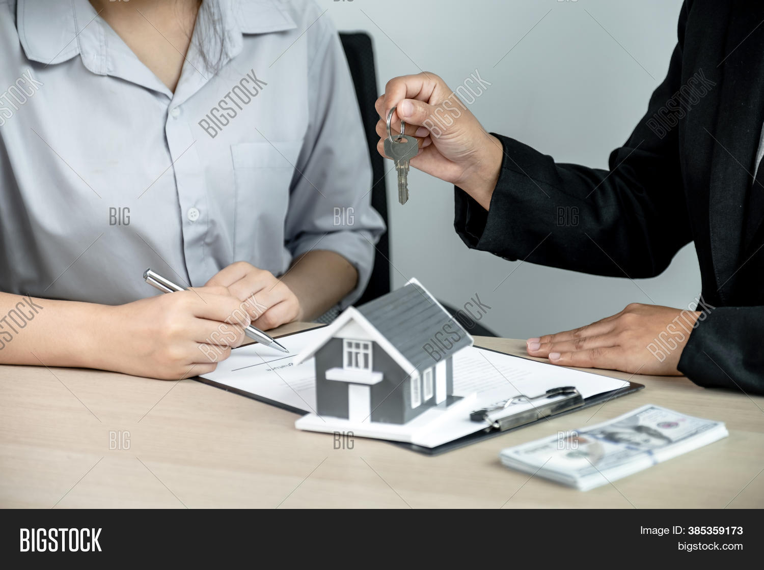 Hand Real Estate Agent Image & Photo (Free Trial) | Bigstock