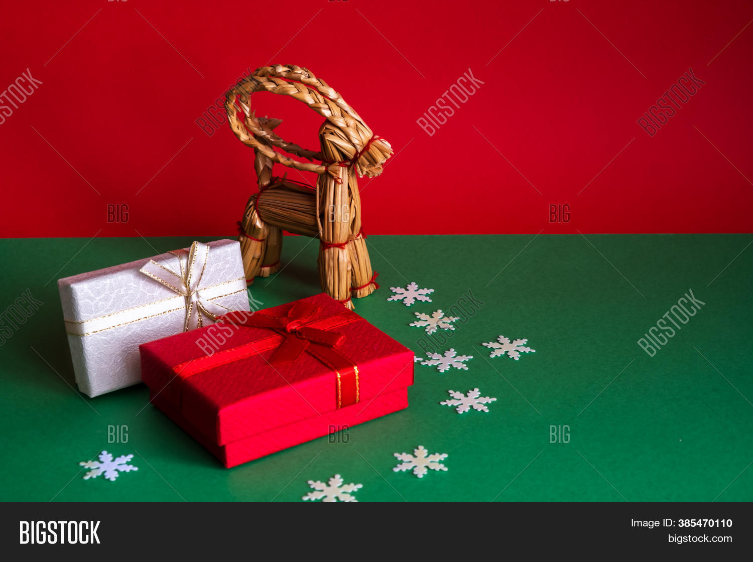 Straw Deer Gift Boxes Image & Photo (Free Trial) | Bigstock