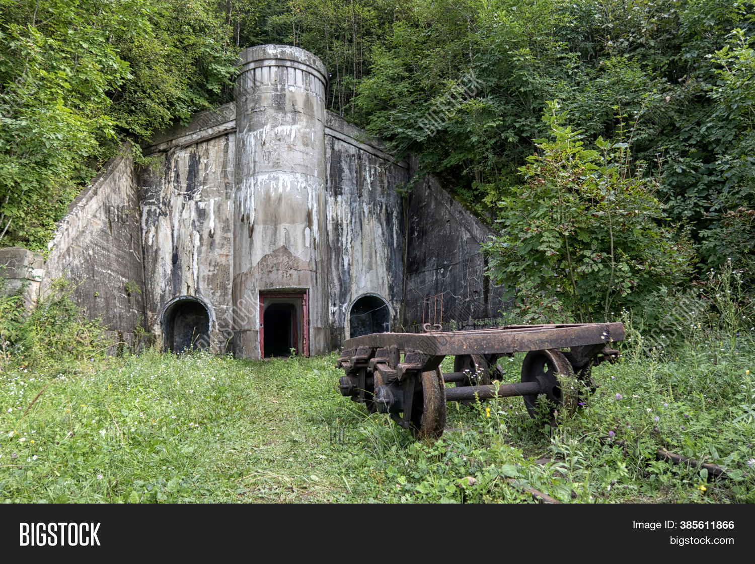 Old Abandoned Bunker Image & Photo (Free Trial) | Bigstock