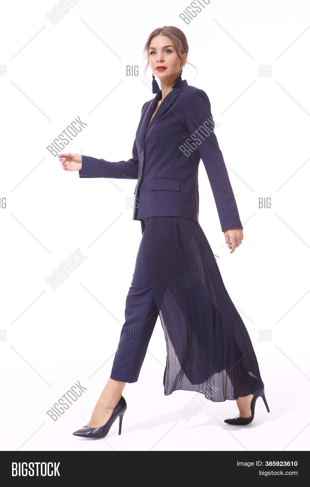 Business Lady Walking Image & Photo (Free Trial) | Bigstock