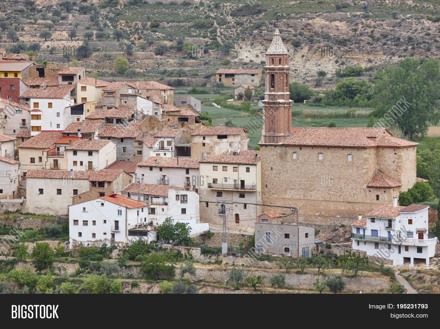 Imagen y foto Traditional Village (prueba gratis) | Bigstock