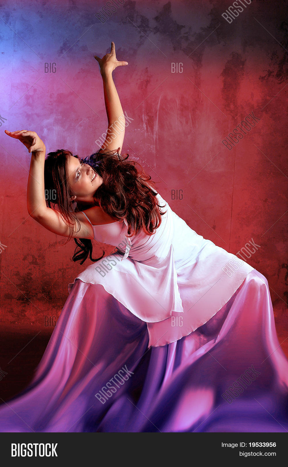 Young Modern Dancing Image & Photo (Free Trial) | Bigstock