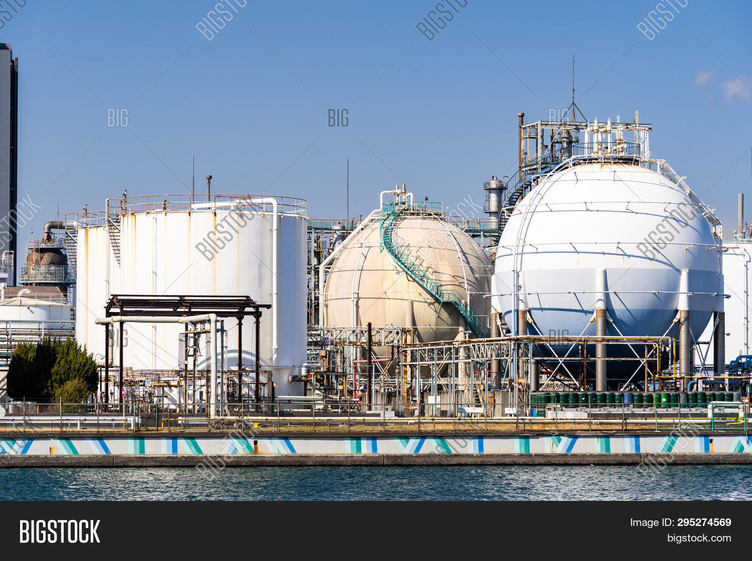 Chemical Factory Plant Image & Photo (Free Trial) | Bigstock