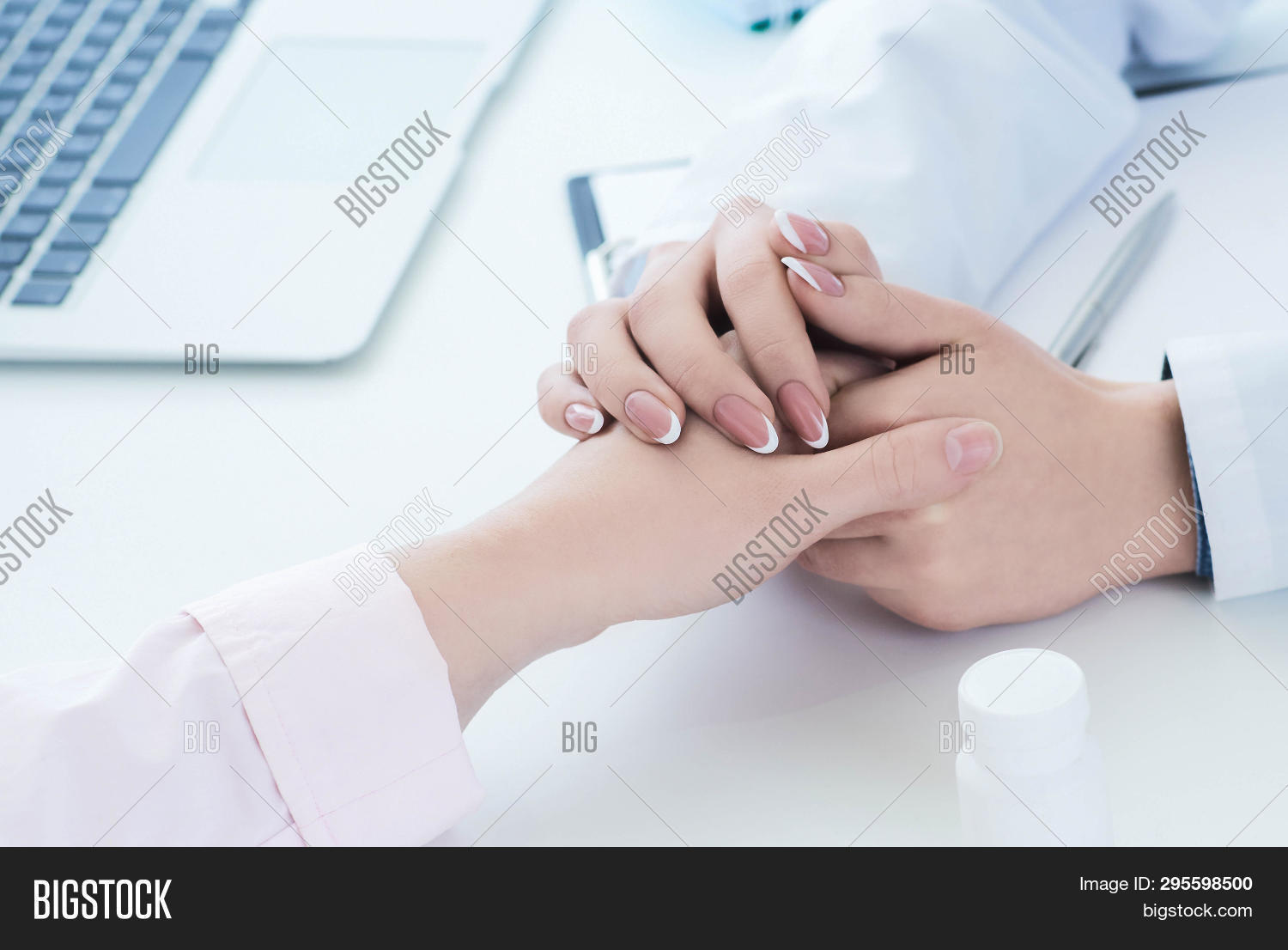 Friendly Female Doctor Image & Photo (Free Trial) | Bigstock