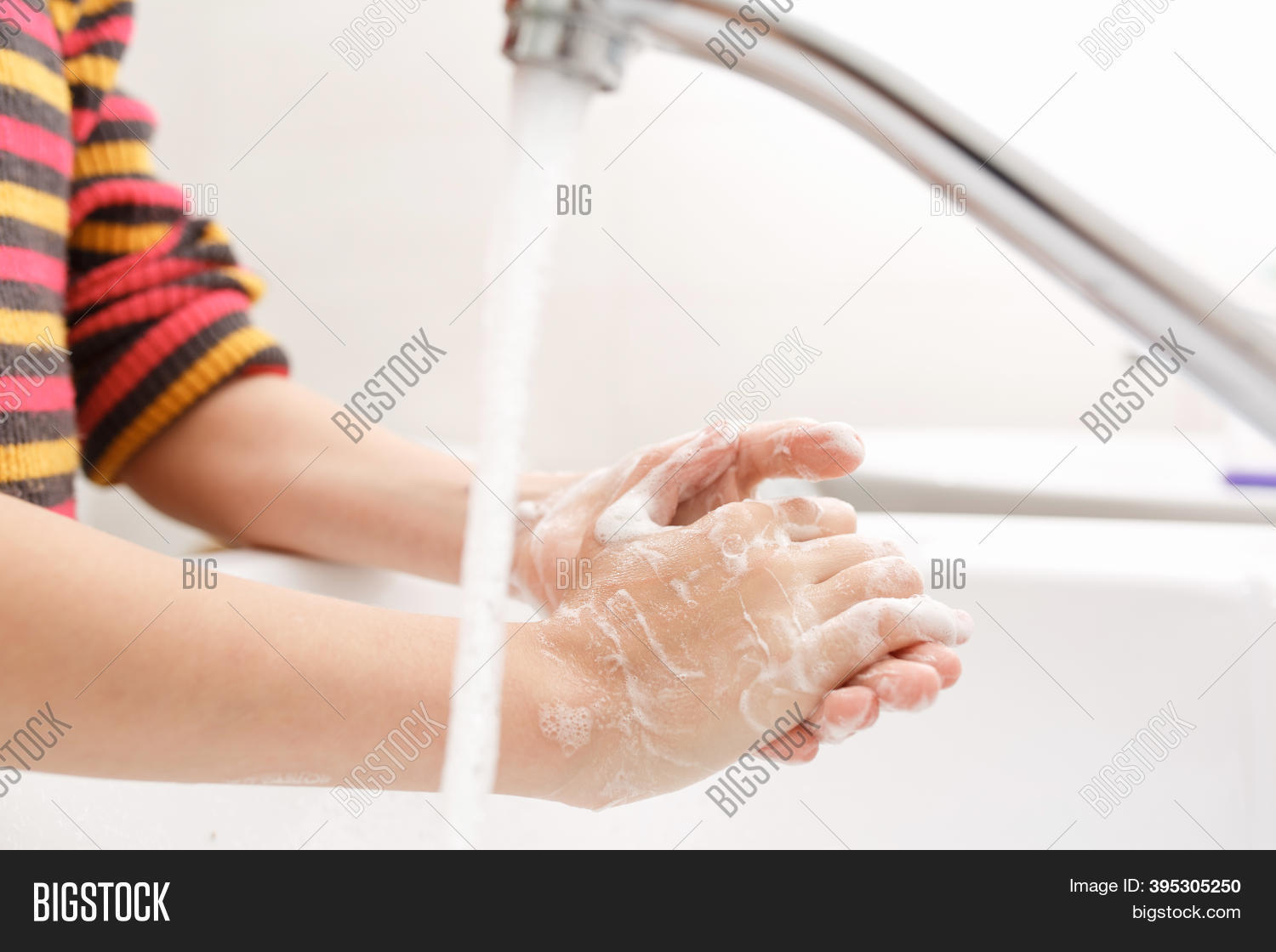 Thorough Washing Hands Image & Photo (Free Trial) | Bigstock