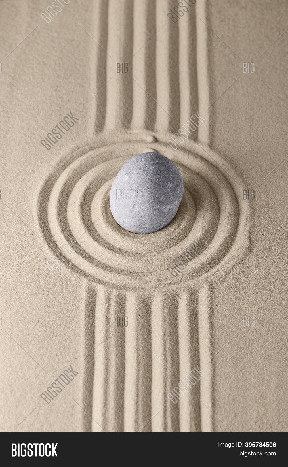 Circles On Sand Round Image & Photo (Free Trial) | Bigstock