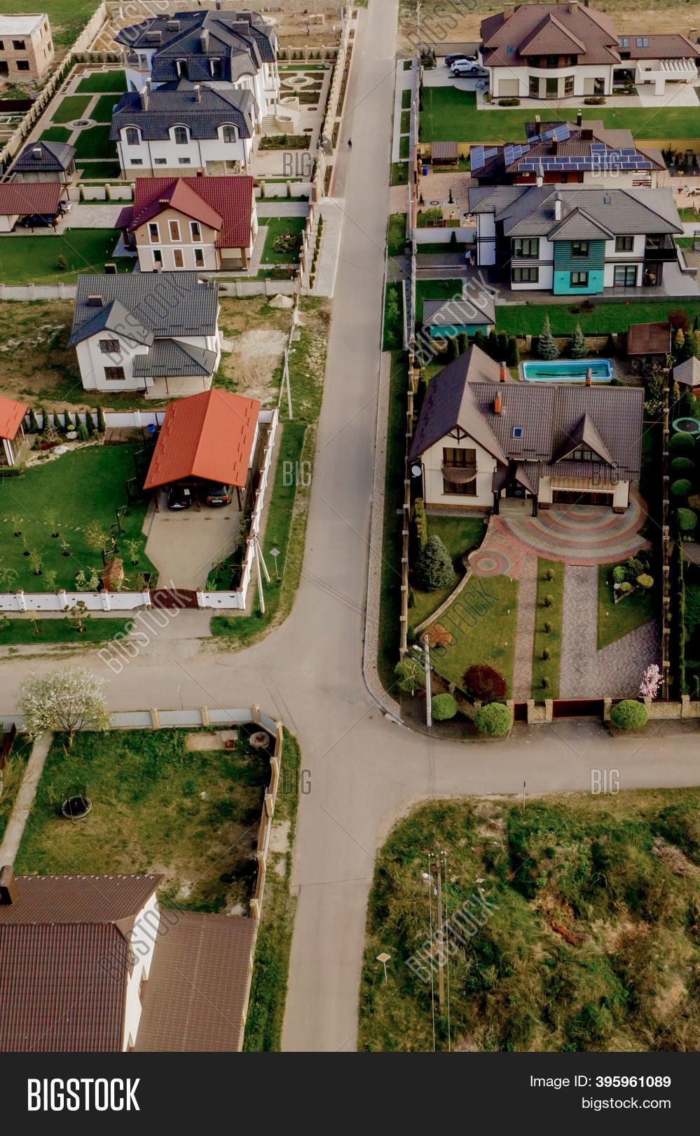 Aerial Top View House Image & Photo (Free Trial) | Bigstock