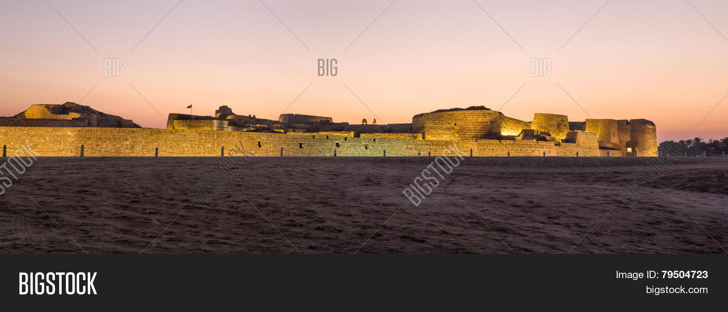 Old Bahrain Fort Seef Image & Photo (Free Trial) | Bigstock