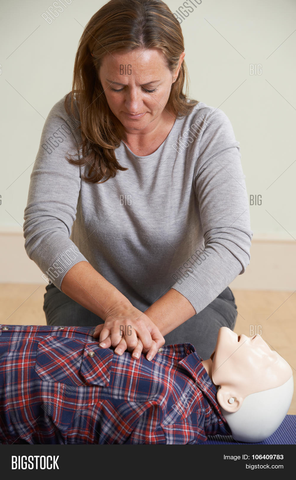 Woman Using Cpr Image & Photo (Free Trial) | Bigstock
