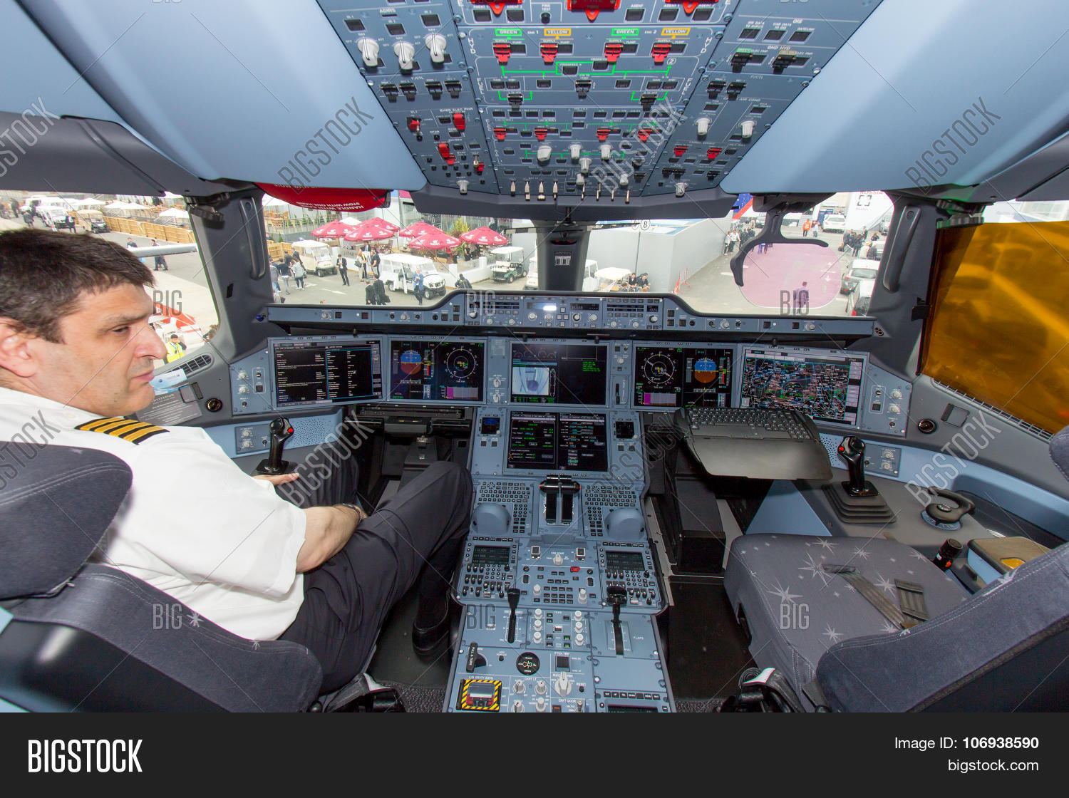 Airbus A350 Cockpit Image & Photo (Free Trial) | Bigstock