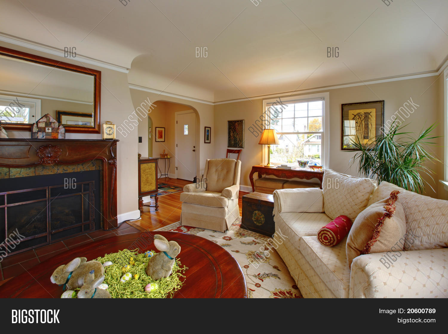 Large Cozy Living Room Image & Photo (Free Trial) | Bigstock