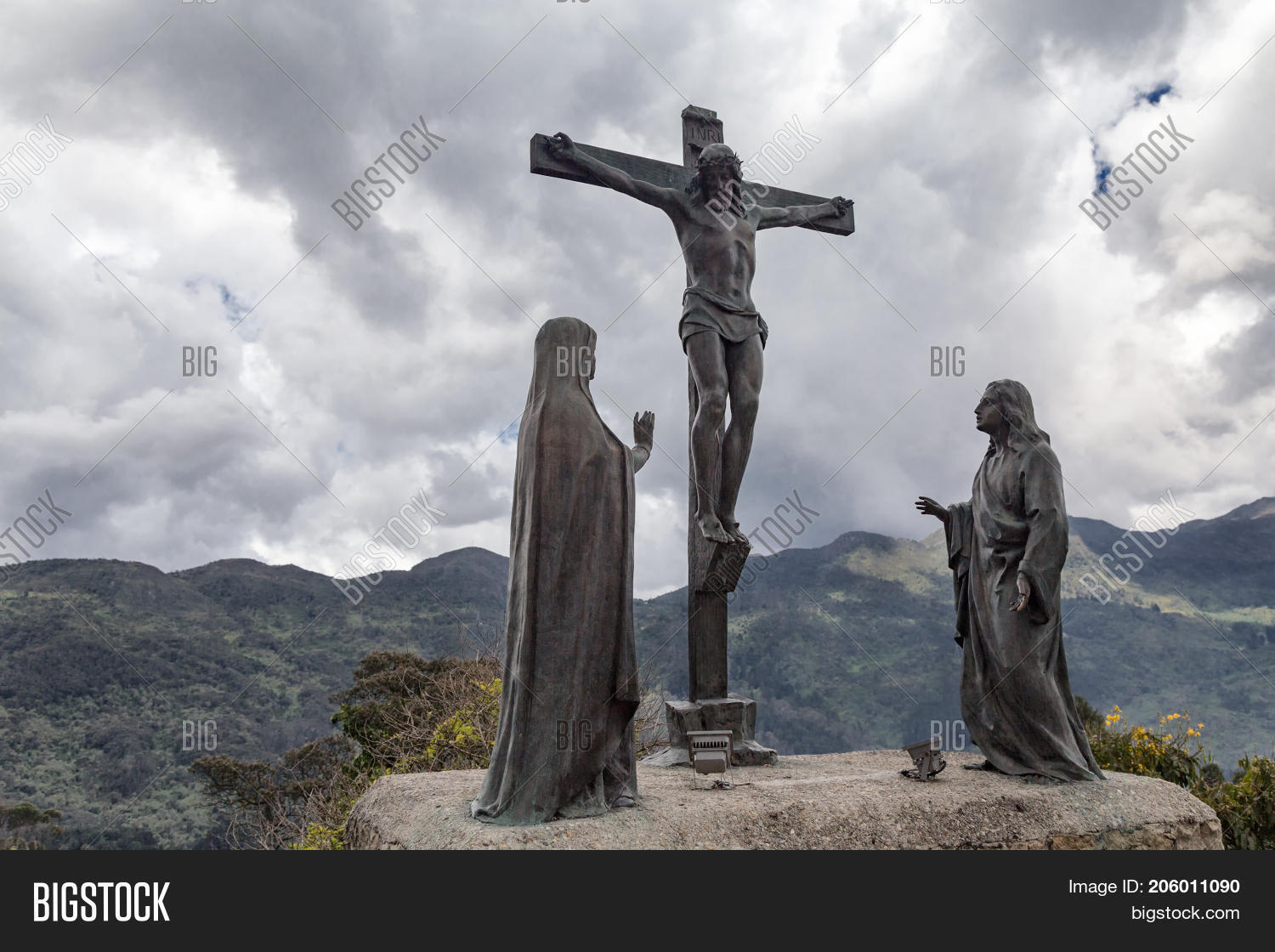Jesus Statue Mountains Image & Photo (Free Trial) | Bigstock
