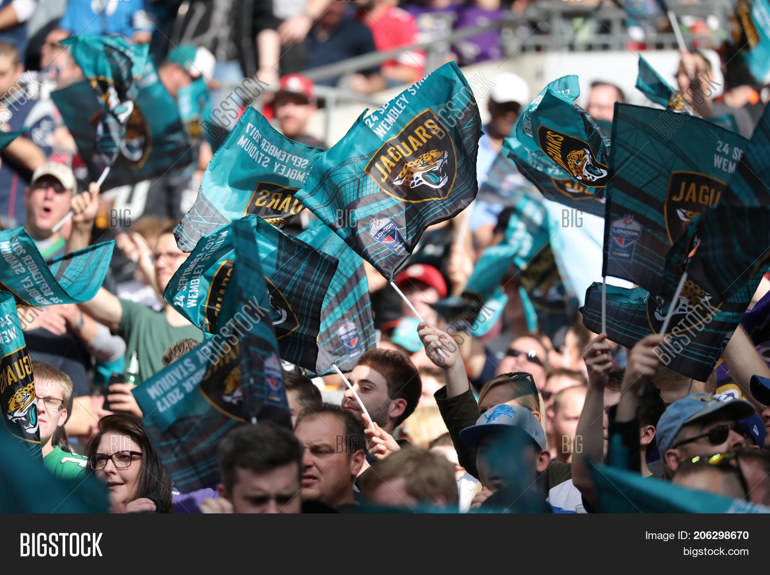 LONDON, ENGLAND - Image & Photo (Free Trial) | Bigstock