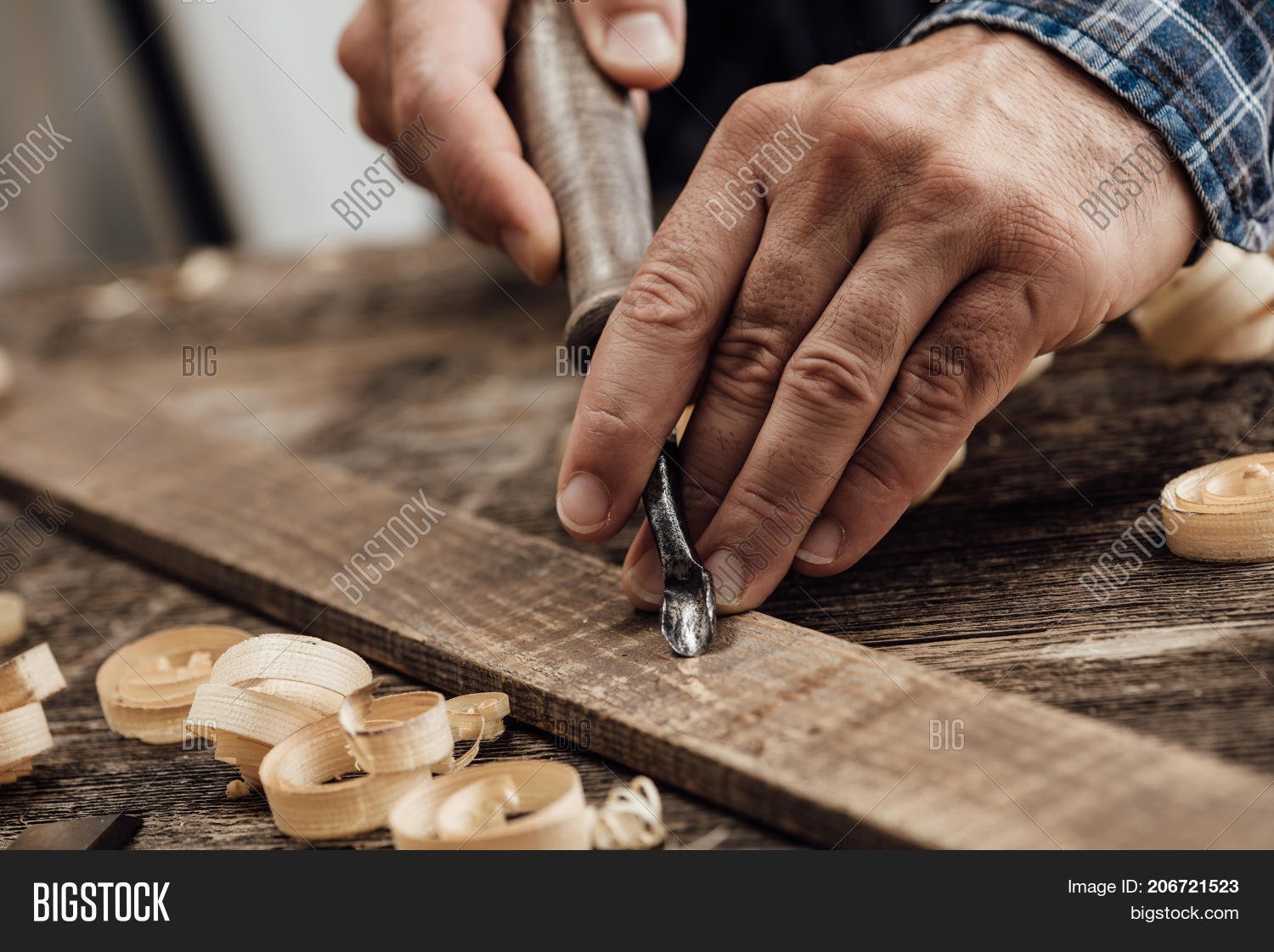 Carpenter Carving Wood Image & Photo (Free Trial) | Bigstock