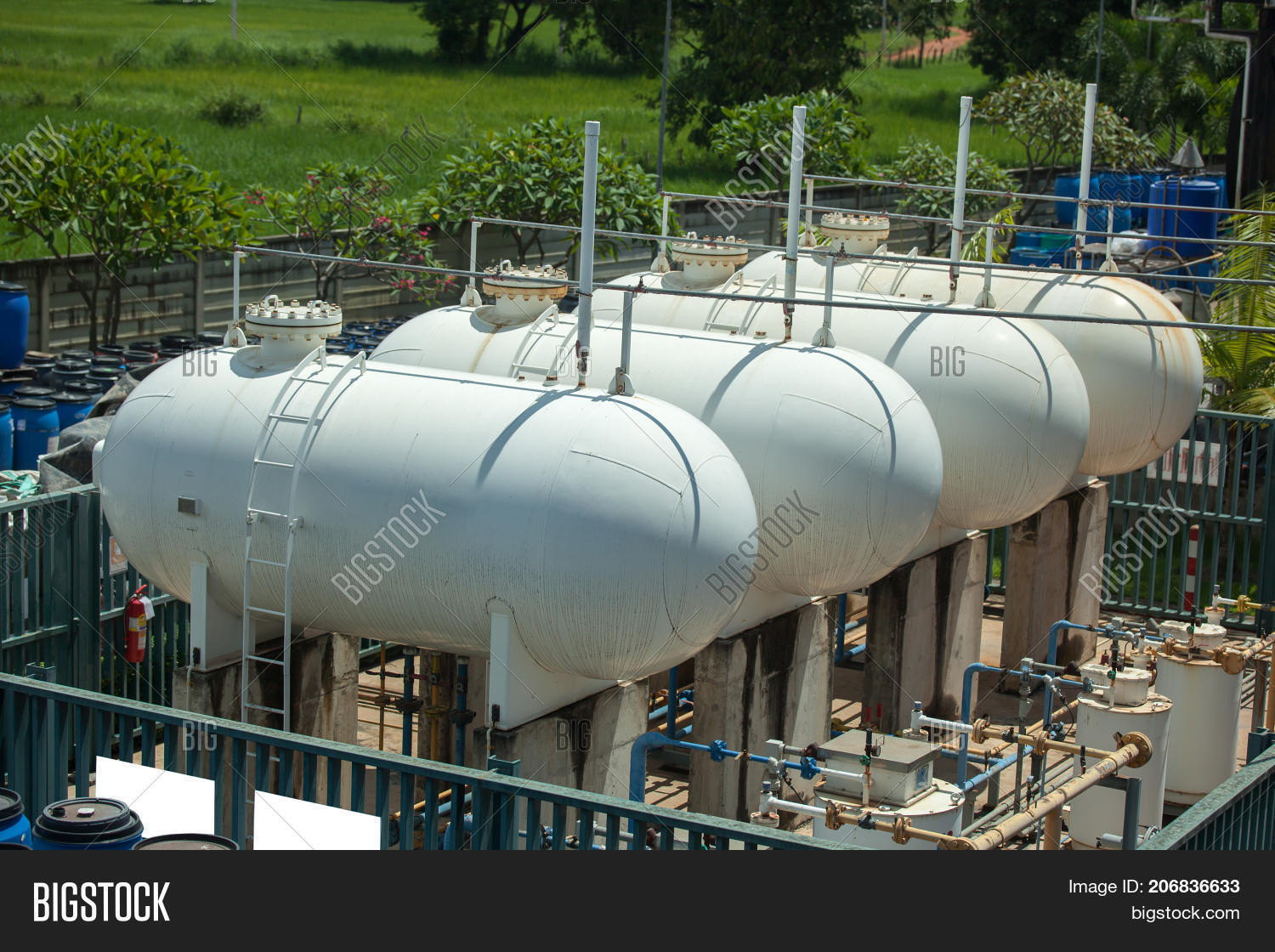 Field Filled Silver Image & Photo (Free Trial) | Bigstock