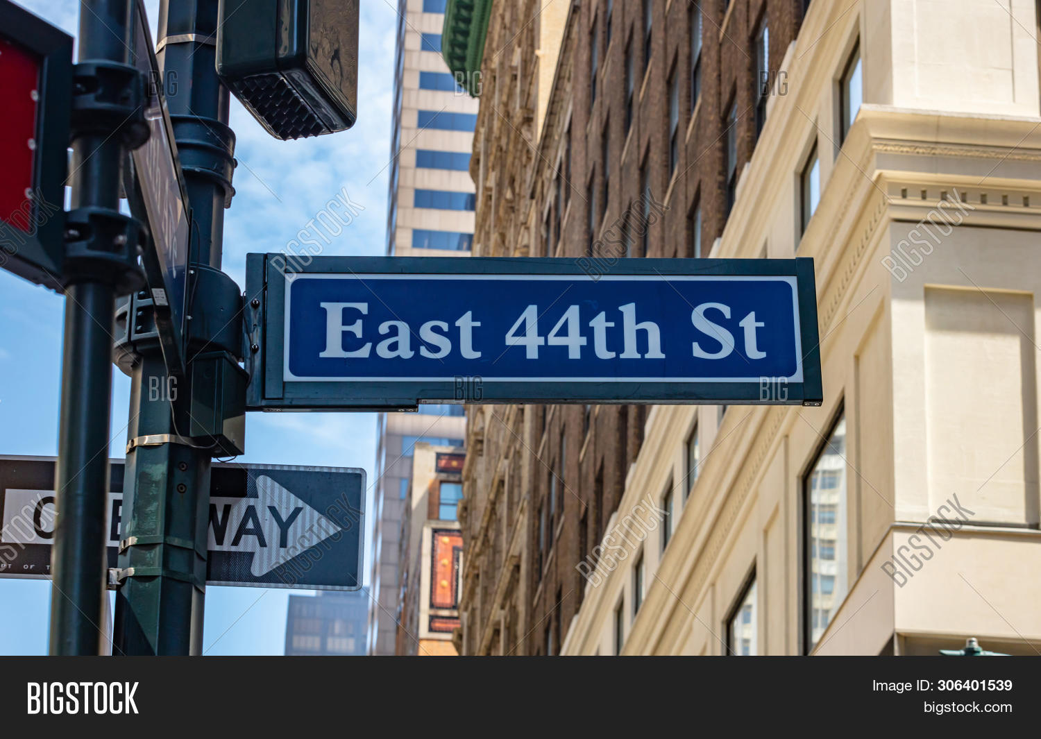 East 44Th Street Sign Image & Photo (Free Trial) | Bigstock