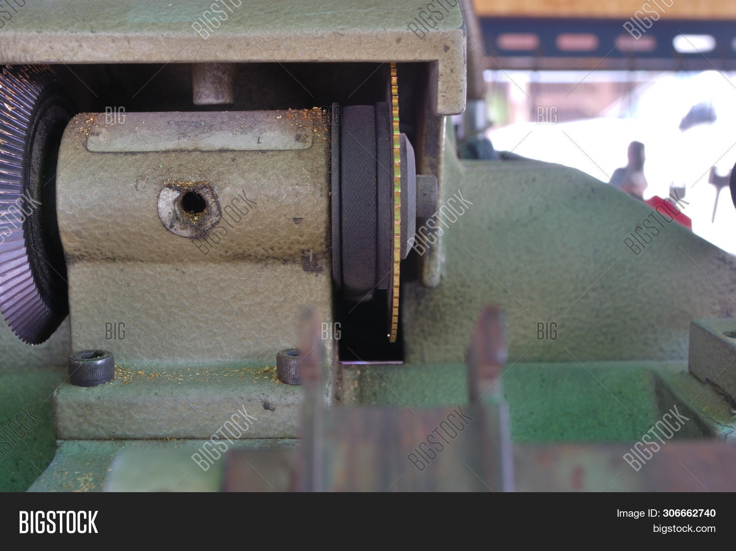 Small Metal Cutting Image & Photo (Free Trial) | Bigstock