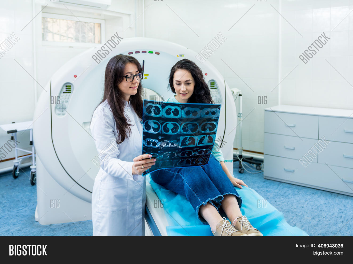 Radiologist Female Image & Photo (Free Trial) | Bigstock