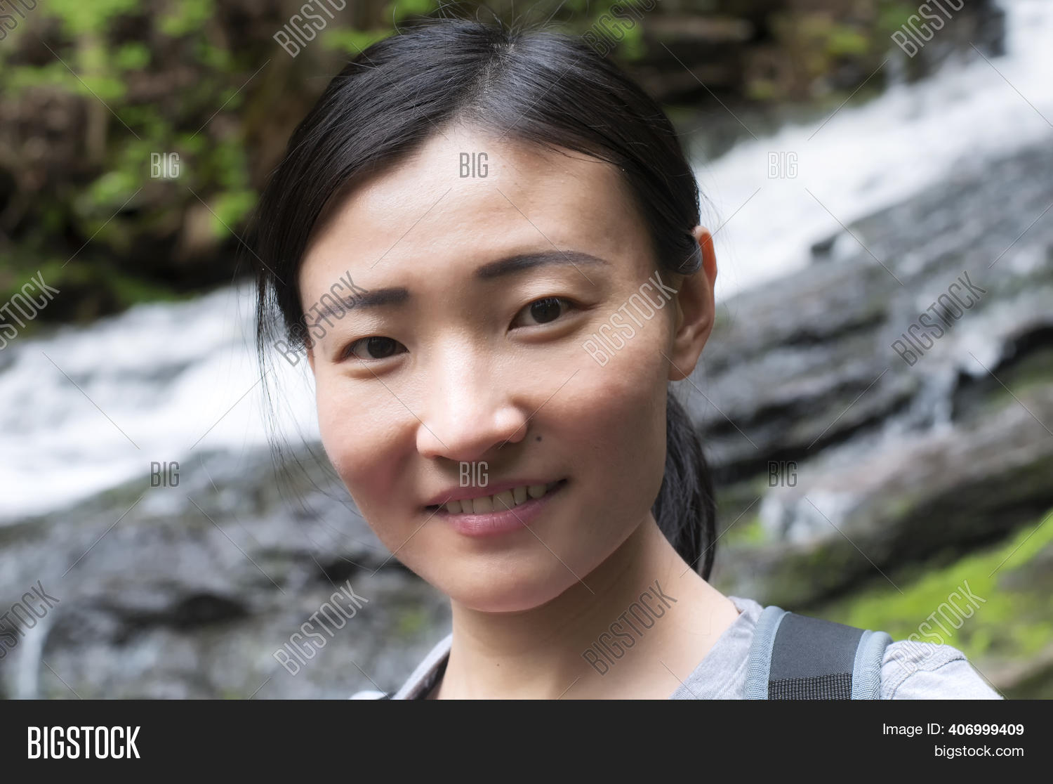 Smiling Chinese Woman Image & Photo (Free Trial) | Bigstock