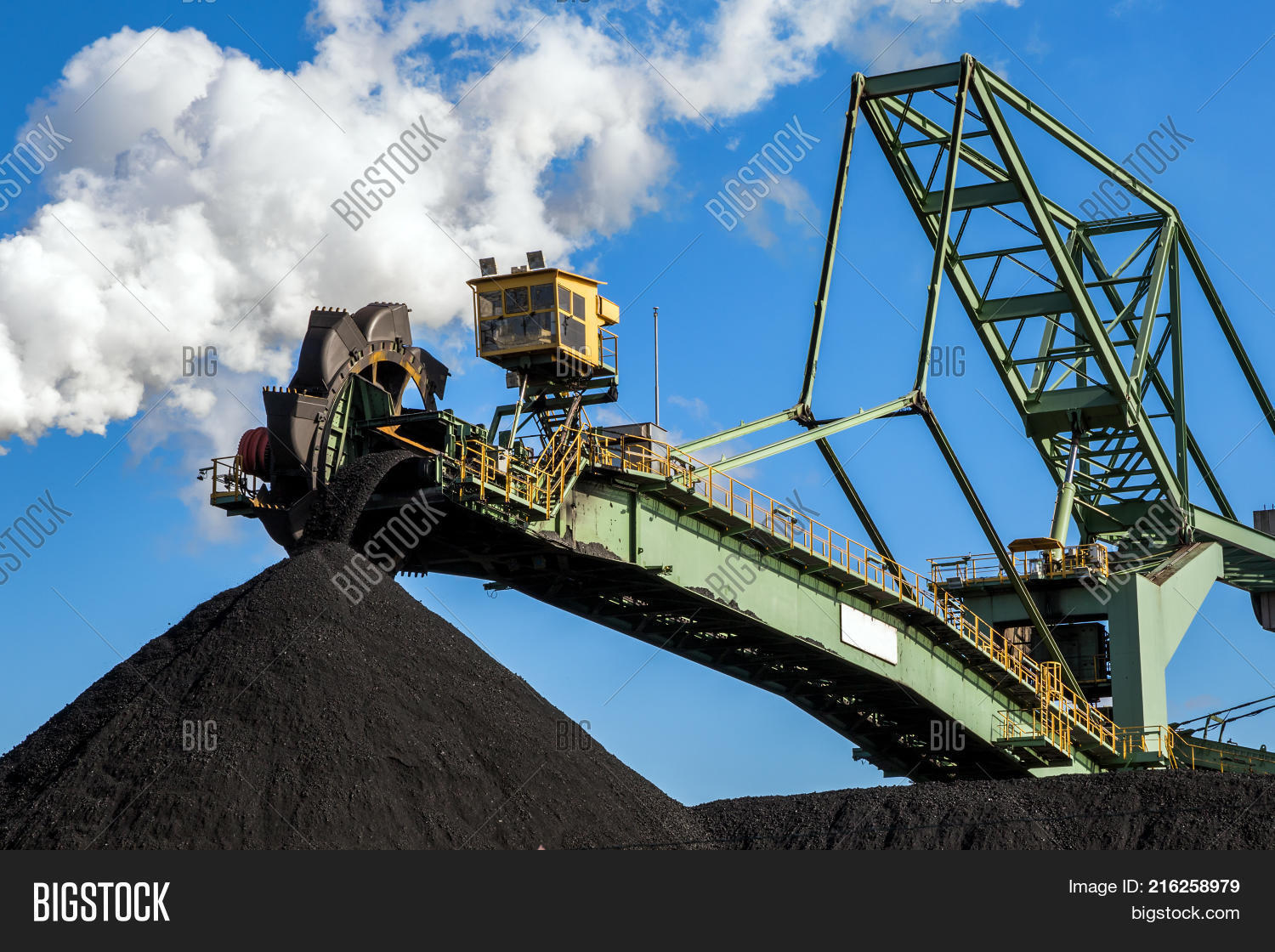Stacker-reclaimer Image & Photo (Free Trial) | Bigstock