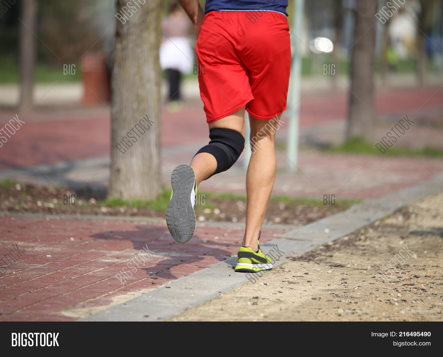 Runner Training Knee Image & Photo (Free Trial) | Bigstock