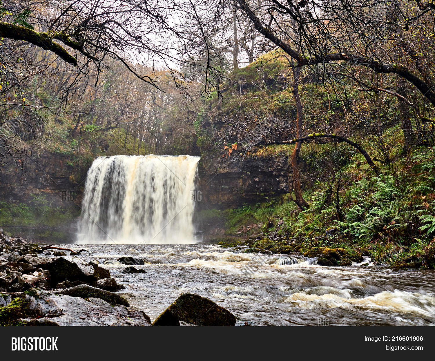 Sgwd-yr-Eira Waterfall Image & Photo (Free Trial) | Bigstock