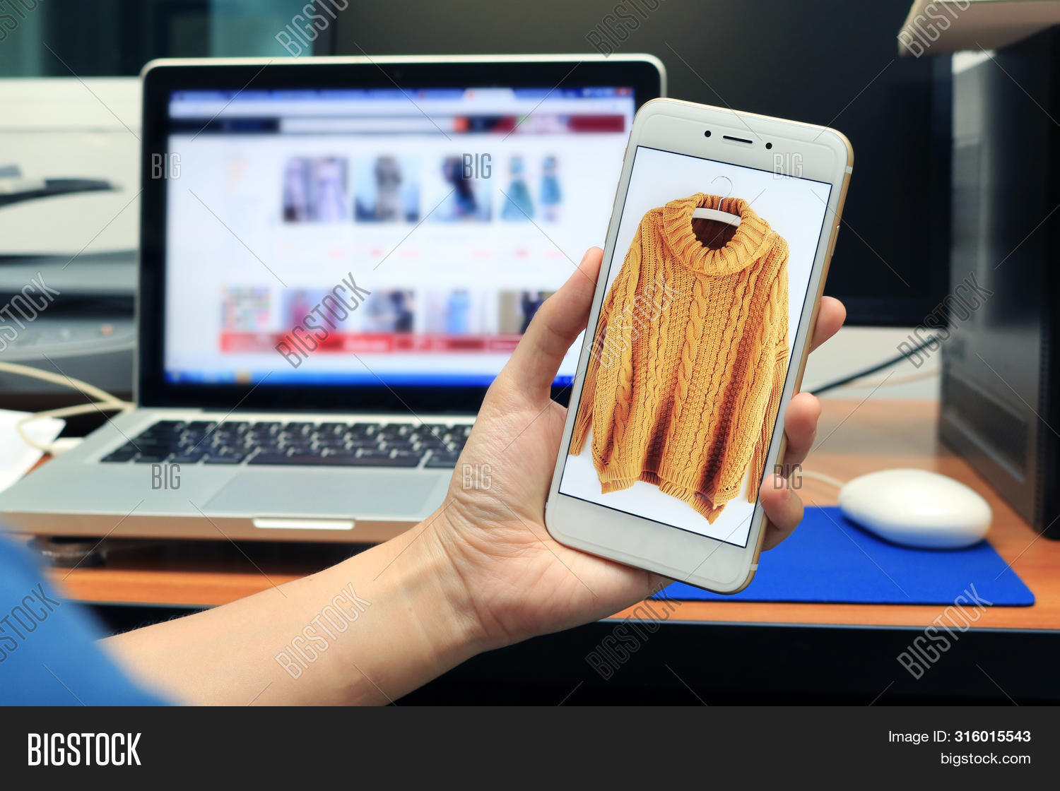 Close- Rear View Woman Image & Photo (Free Trial) | Bigstock