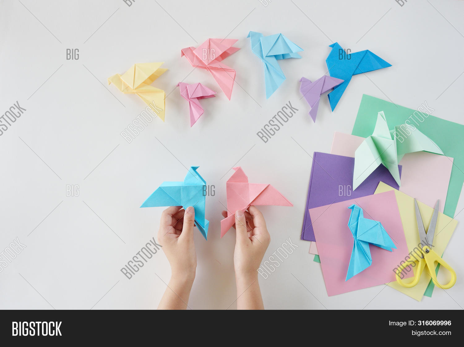 Imagen y foto Childrens Hands Do (prueba gratis) | Bigstock