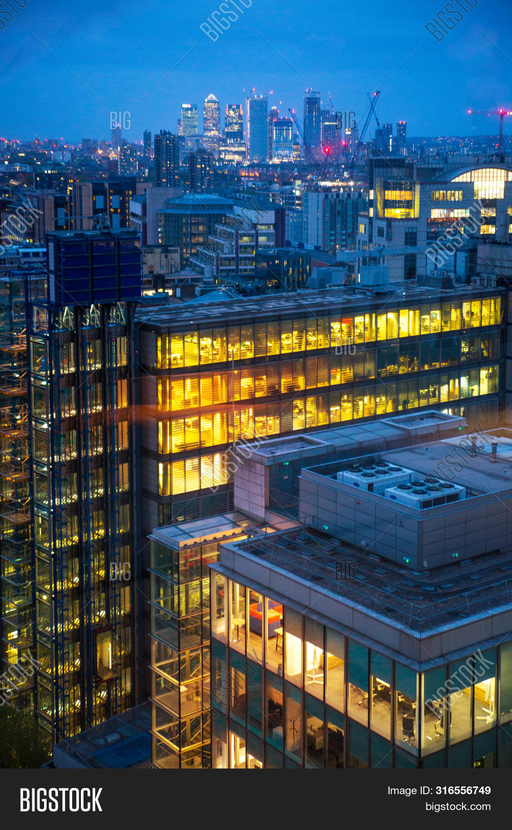 London, Uk - 26 April Image & Photo (Free Trial) | Bigstock