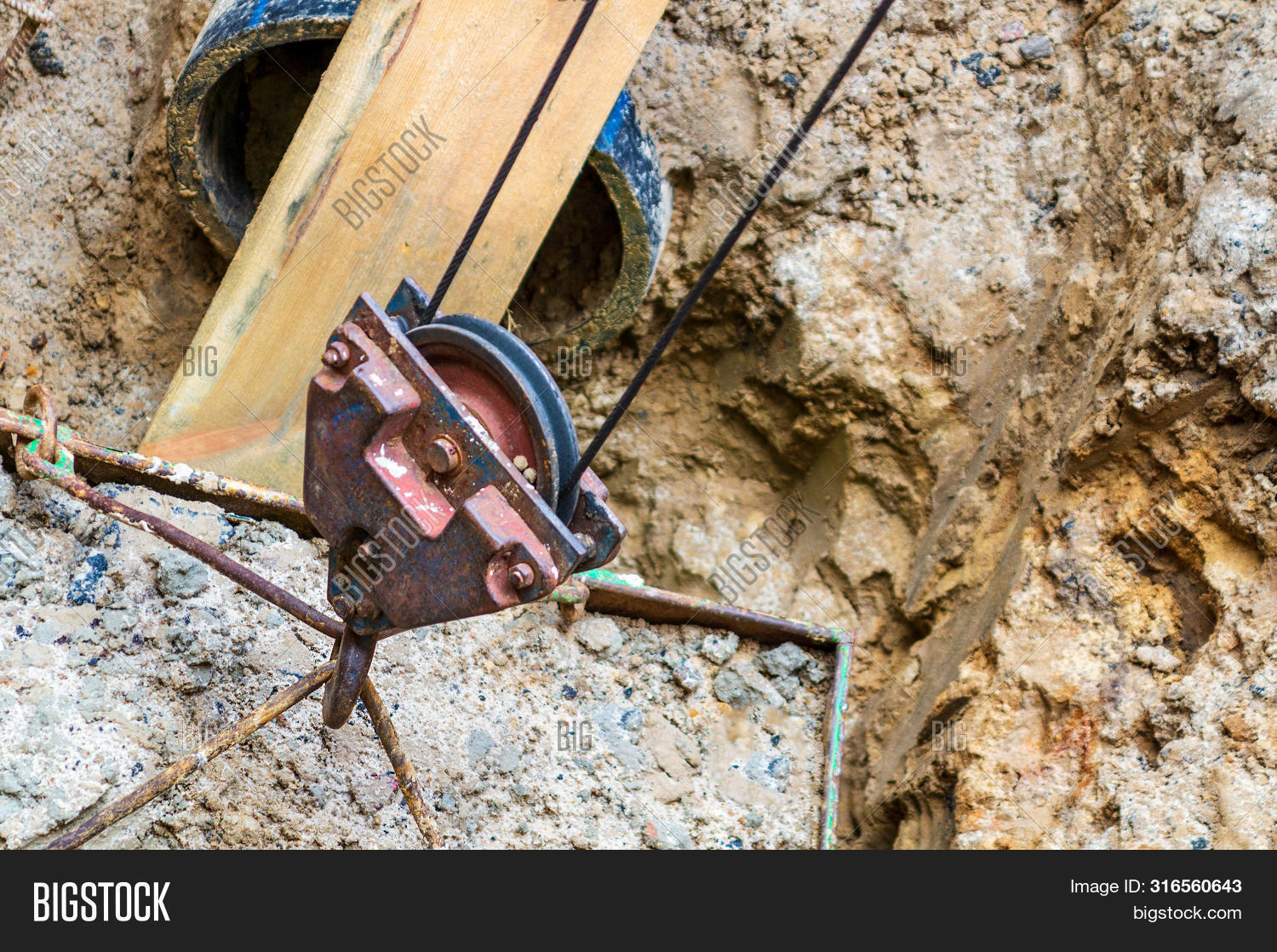 Digging Well, Crane Image & Photo (Free Trial) | Bigstock