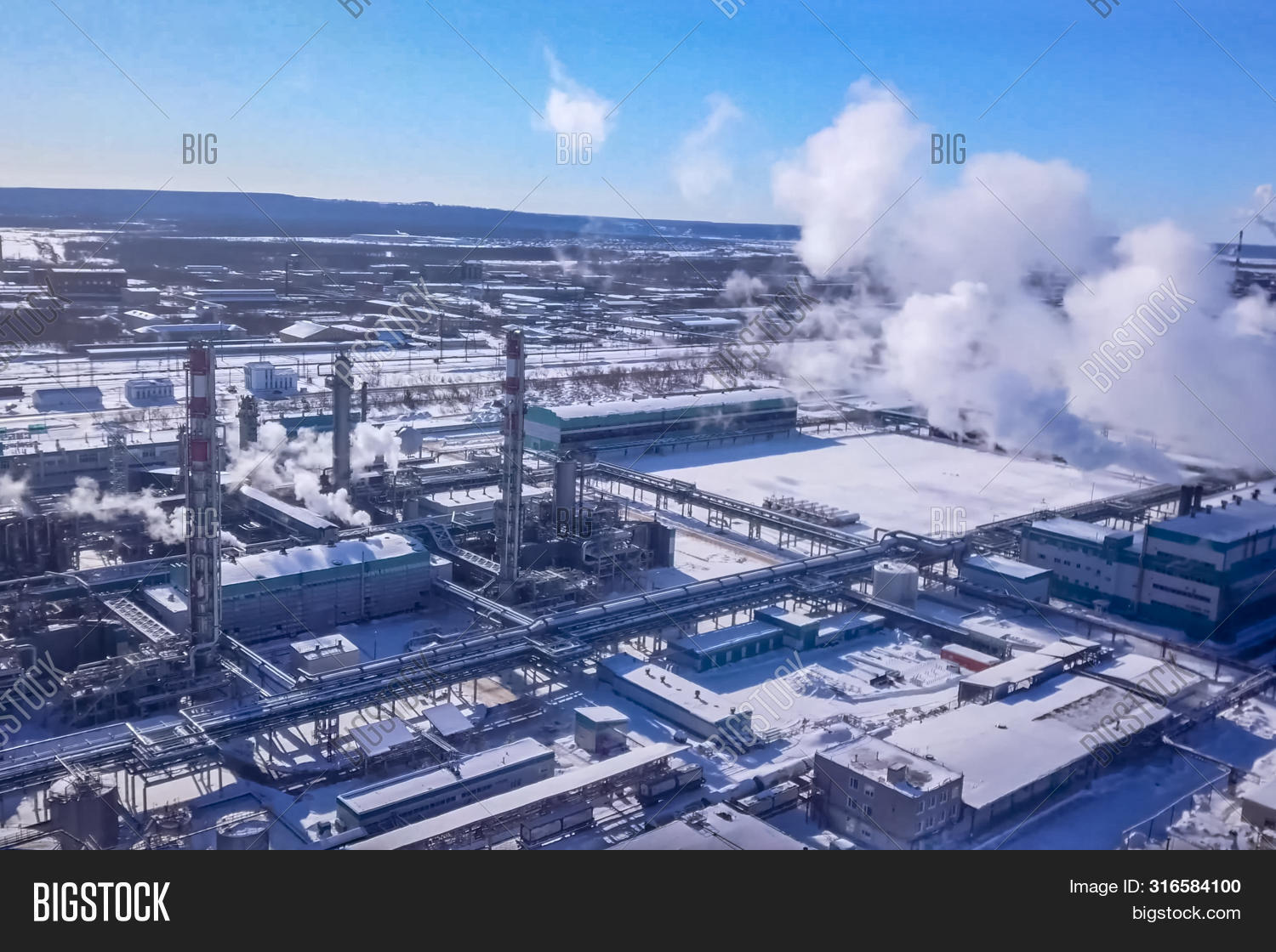 Top View Oil Refinery Image & Photo (Free Trial) | Bigstock