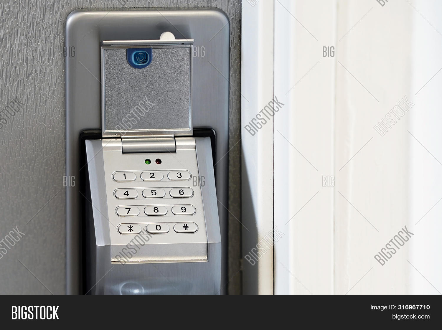 Imagen y foto Door Code Handle (prueba gratis) | Bigstock